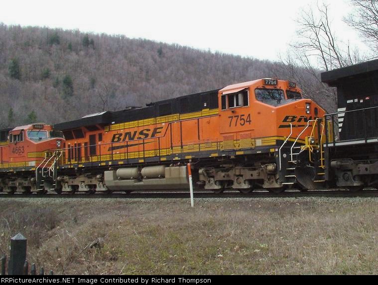 BNSF 7754